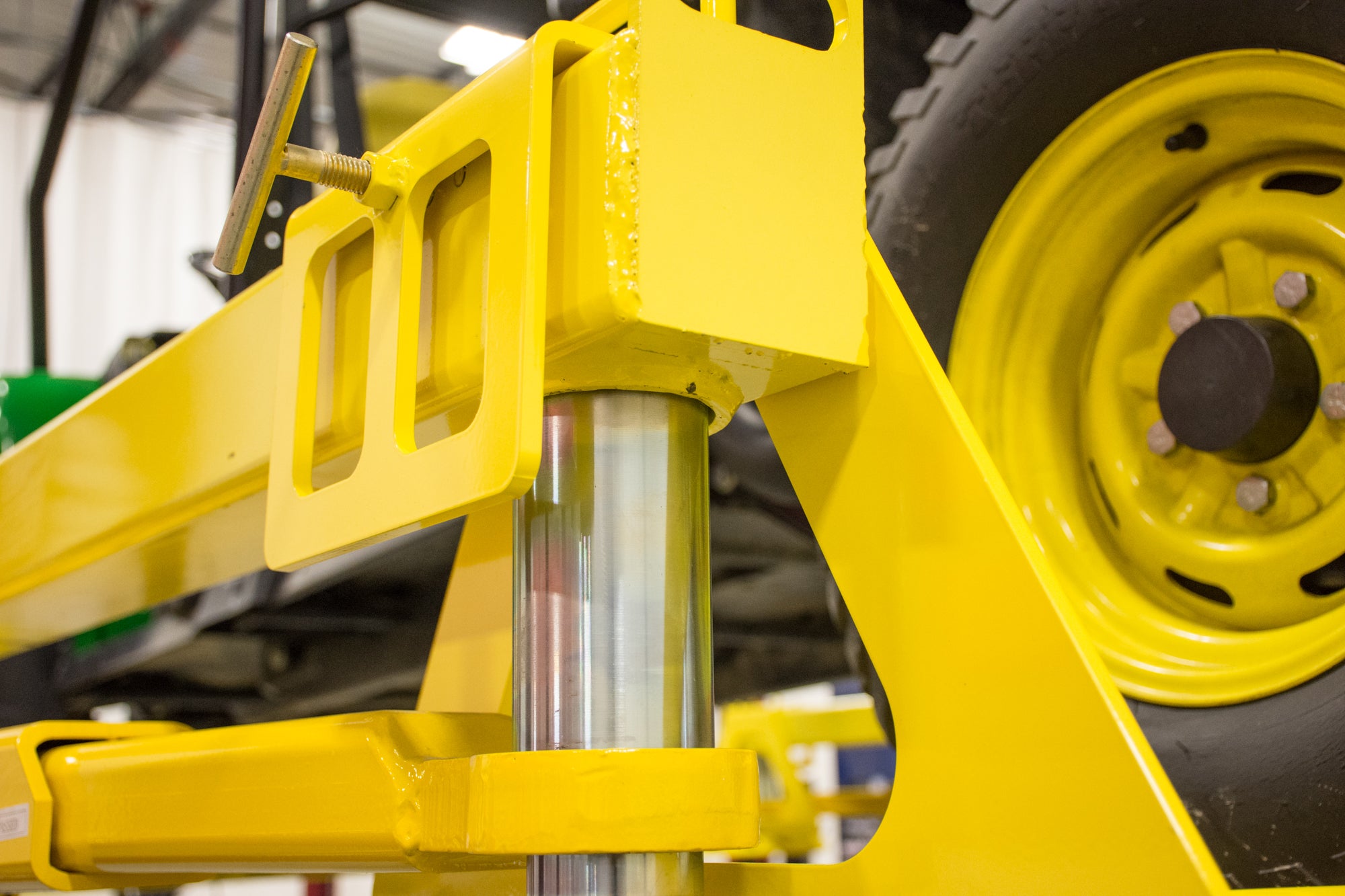 Turf Rail TR-07 attachment for 2-Post Lifts - UTV's ATV's Riding Lawn ...